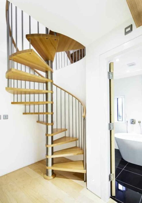 Cost of a spiral staircase 2026 - How much to budget?
