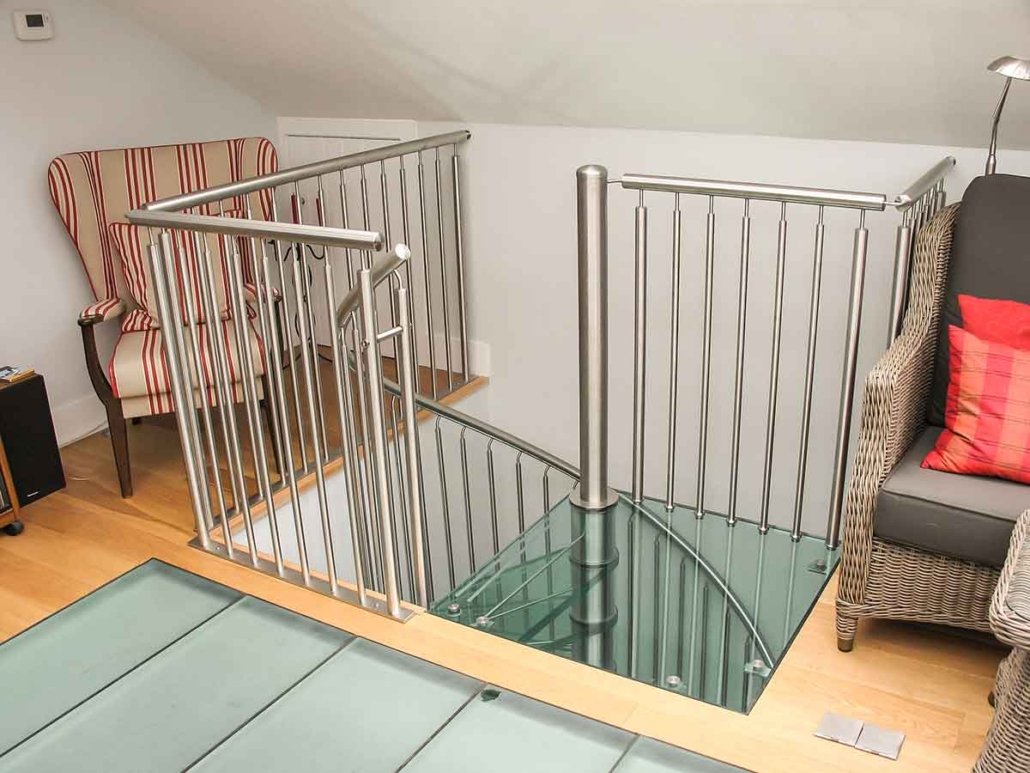 Spiral Staircase Suffolk. - Custom made glass tread spiral
