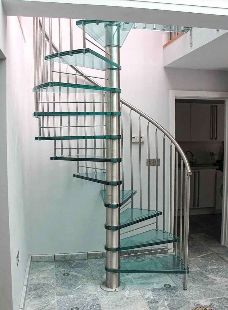 Spiral Staircase Suffolk. - Custom made glass tread spiral